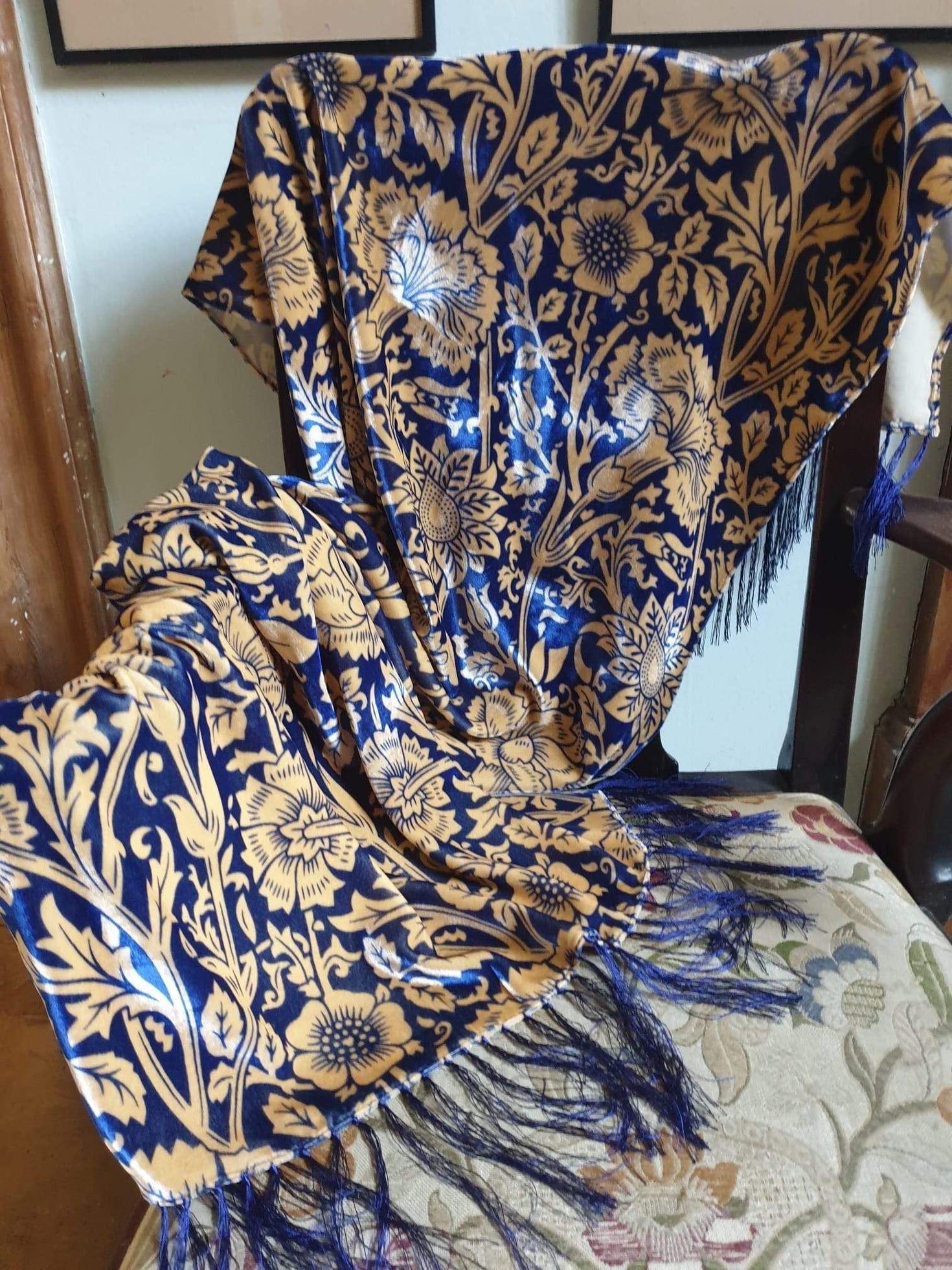 Velvet Shawls - Silk Velvet | Tuttabankem